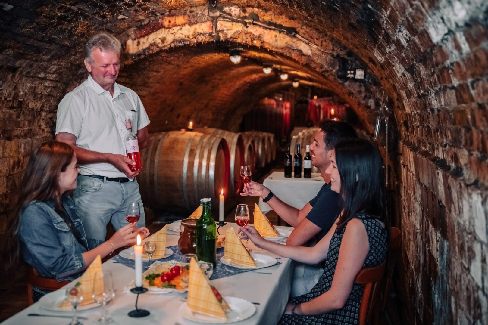 Vázsonyi Prémium Borkóstoló (Markaz, Mátra) FOGLALD LE 11 790 Ft-tól